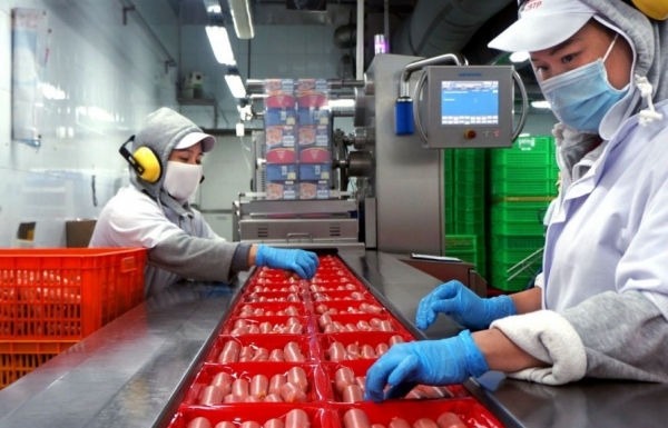 A "remedy" for stimulating consumption and supporting both businesses ...