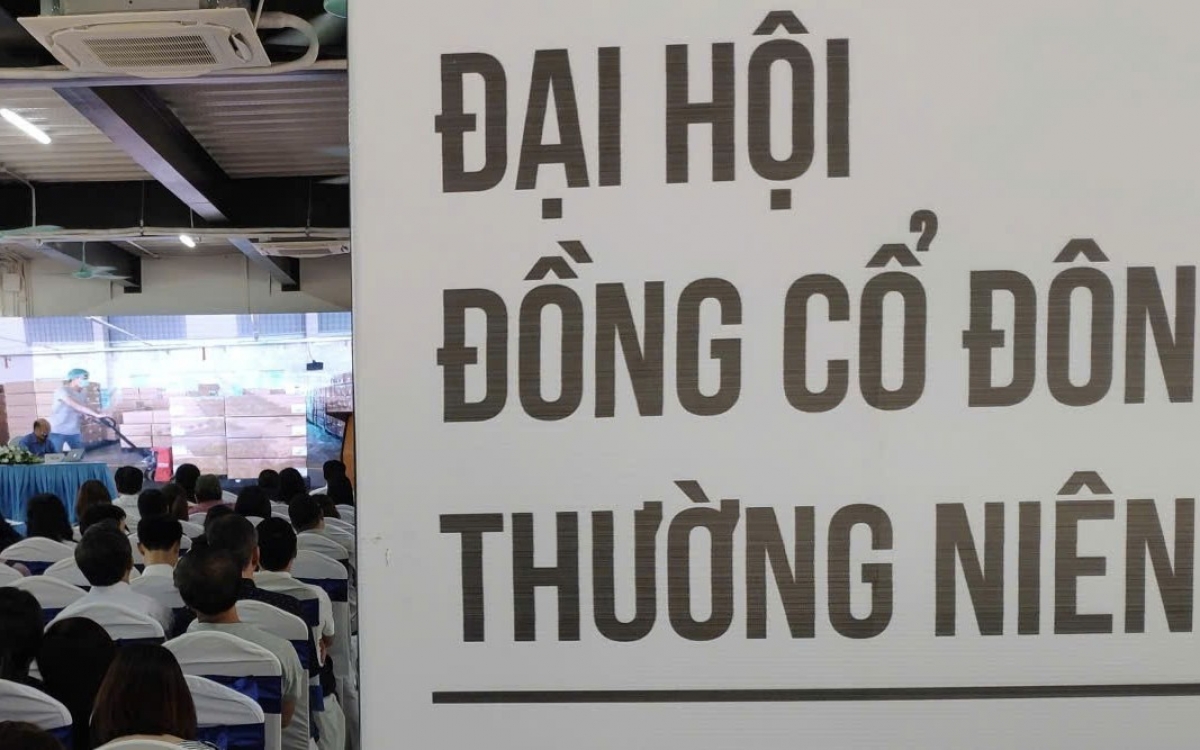 Ngân hàng hạ mục tiêu tăng lợi nhuận xuống 13,5%, tín dụng bị “ghìm ...